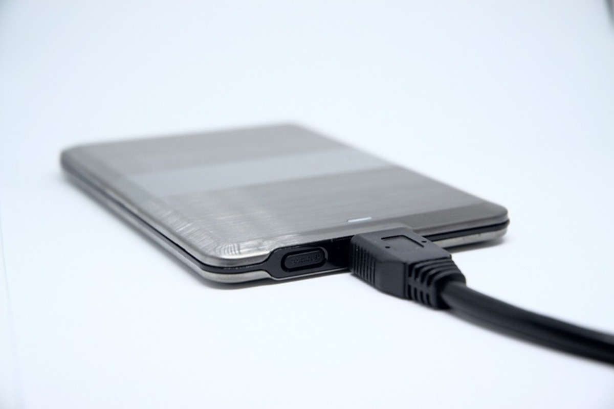 Qué es y cómo se usa un disco duro extraíble - Blog de Computación y ...