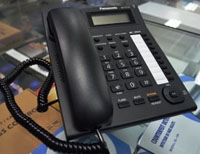 TELEFONO PANASONIC KX-T7716 UNILINEA CON IDENTIFICADOR DE LLAMADAS Y ...